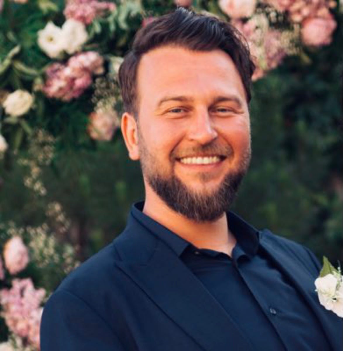 Umut Cetin – Medium