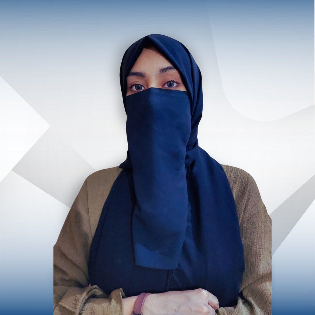 Laiba Iqrar – Medium