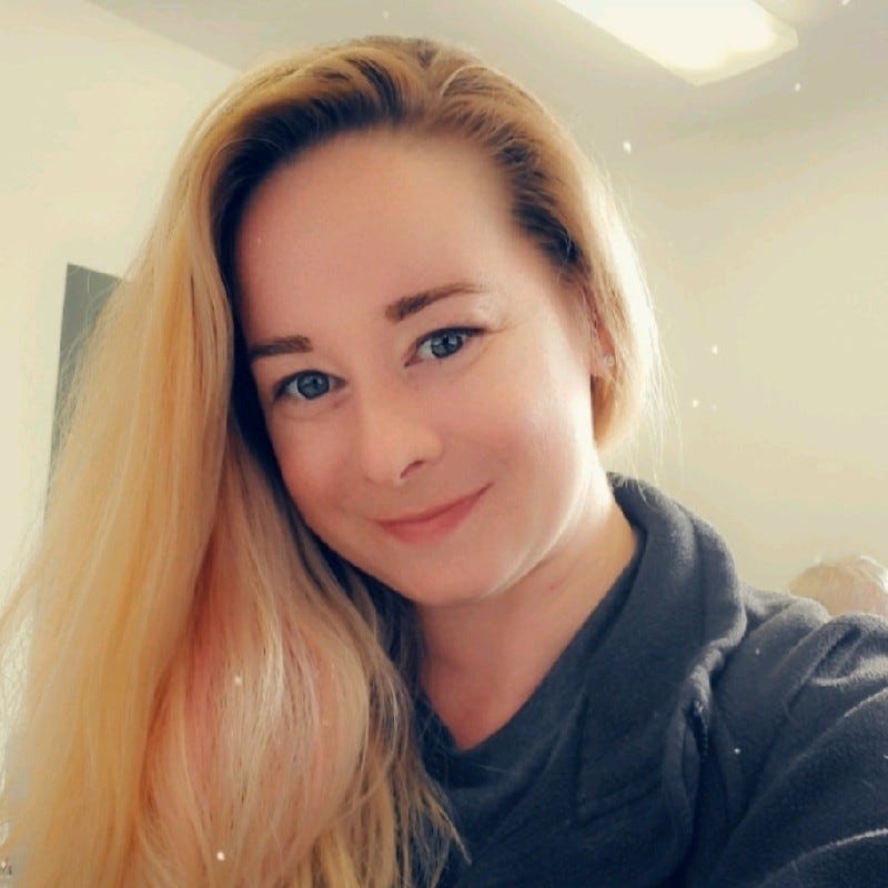 Kayle Davis – Medium