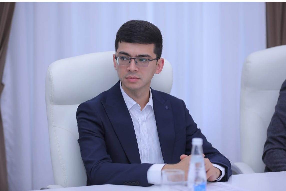 Asilbek Muminov – Medium