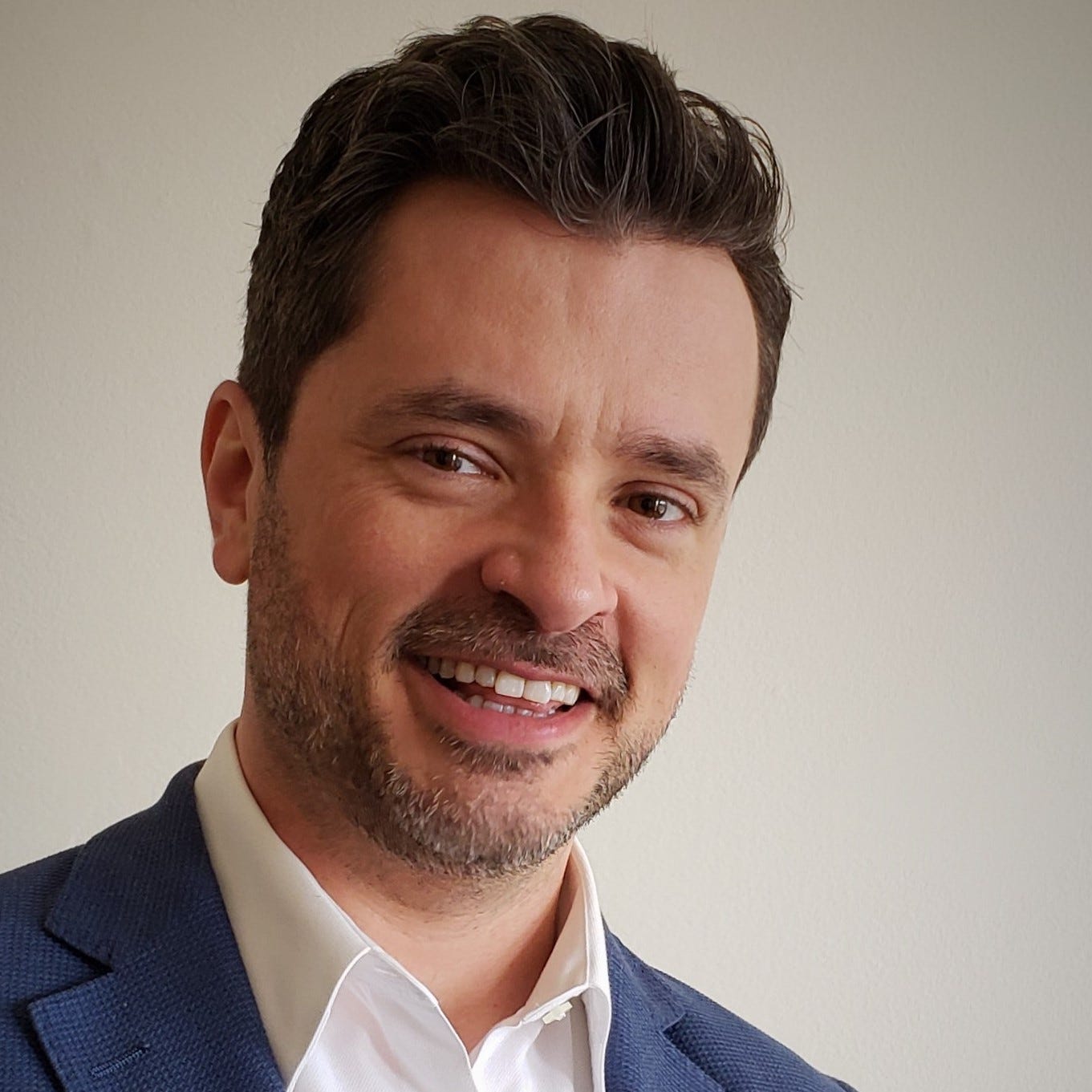 Craig Morris – Medium