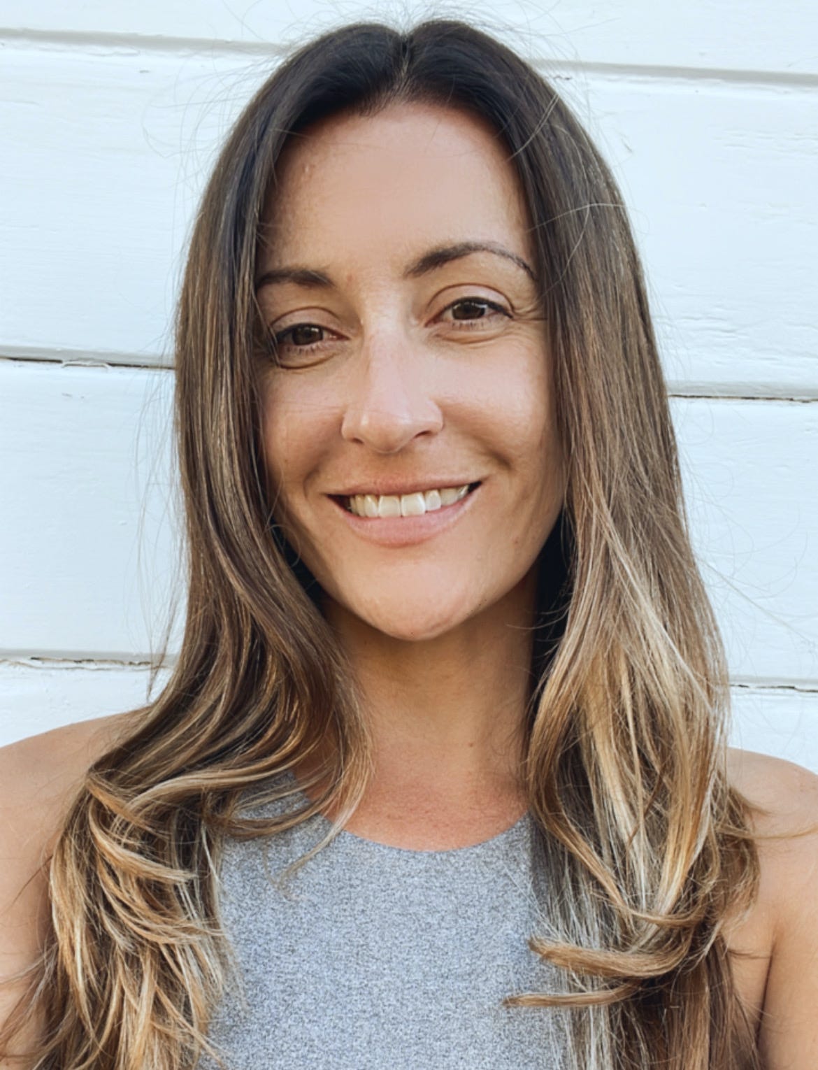 Julia Guerra Slater – Medium