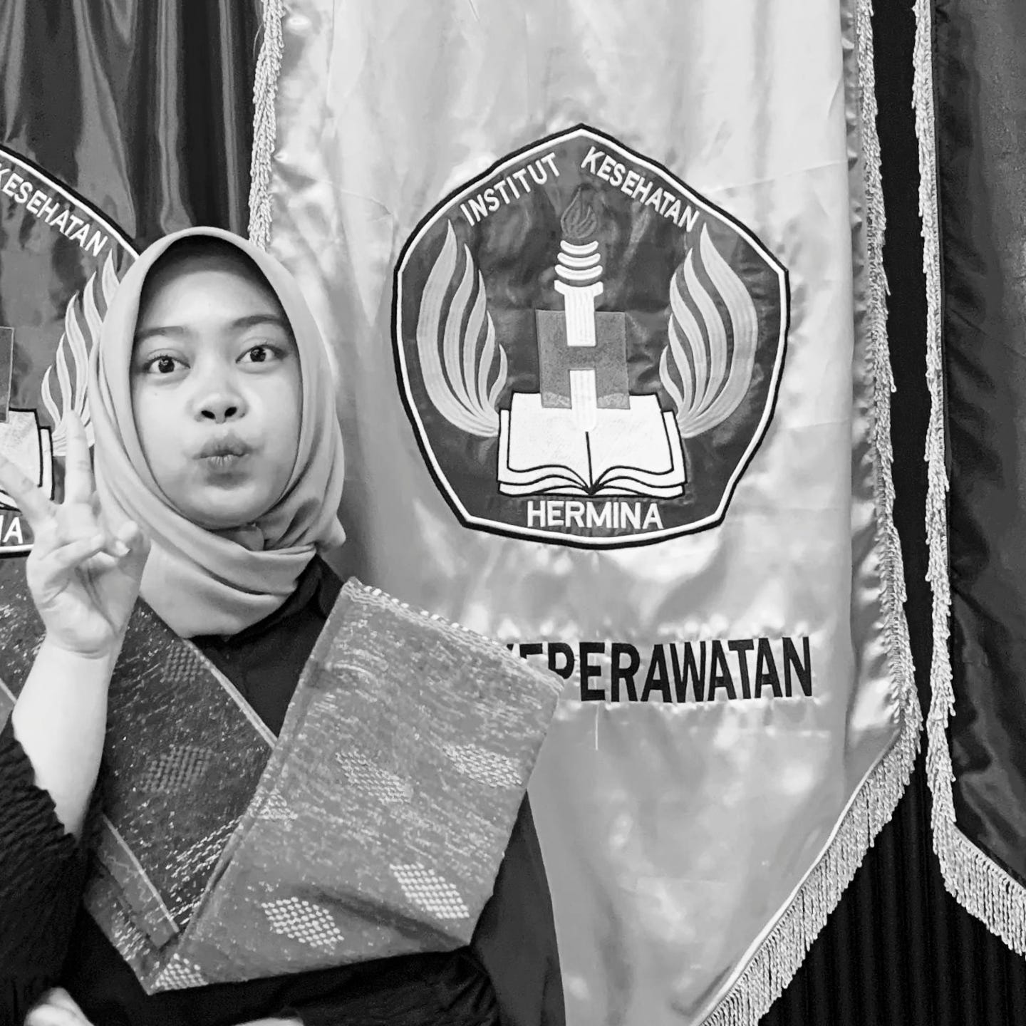 naisha husna – Medium