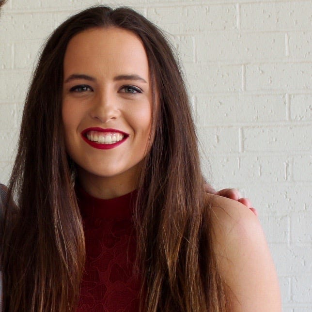 Ellie Cunningham – Medium