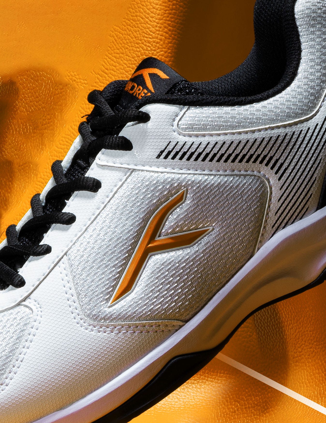 Hundred Sports – Medium
