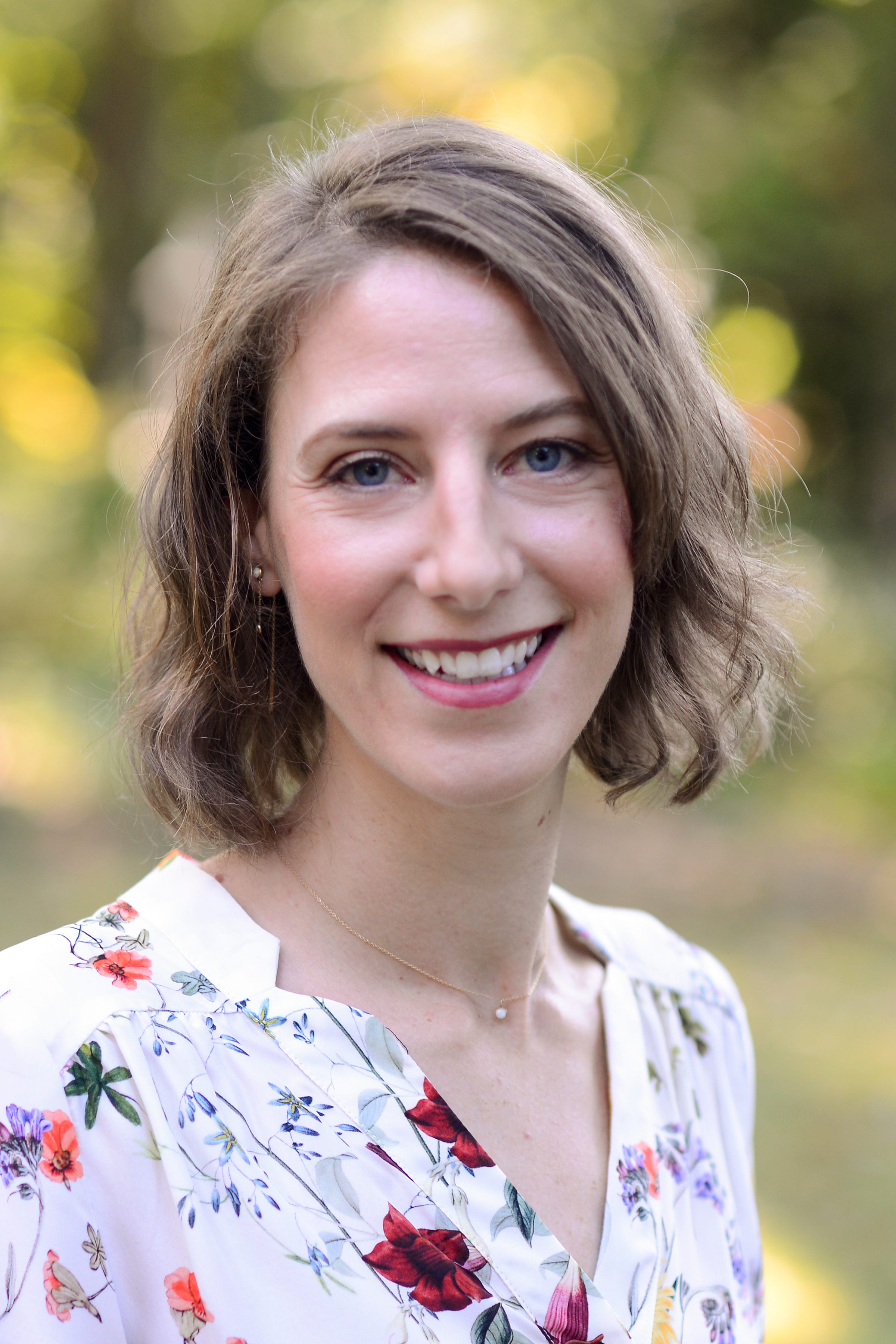 Rachel Mendelowitz – Medium