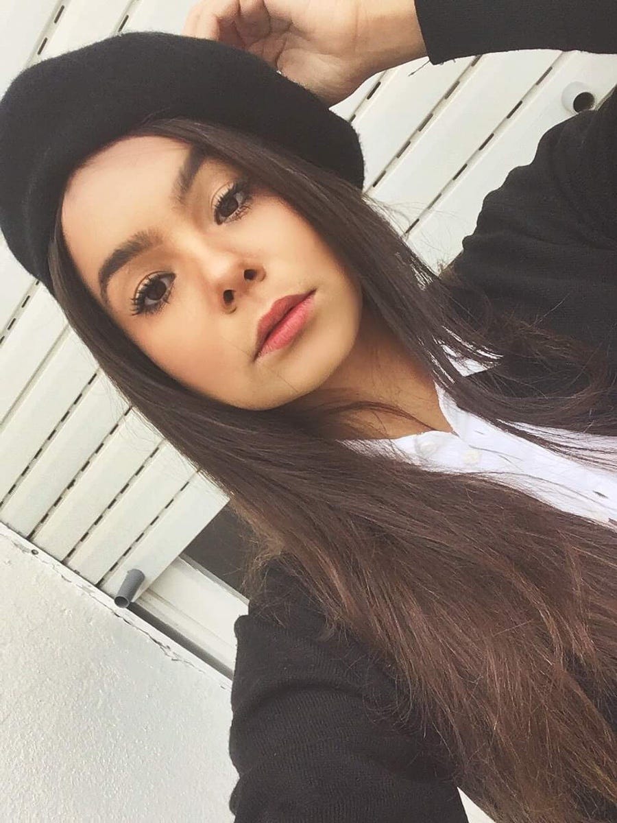 Isabella Messias – Medium