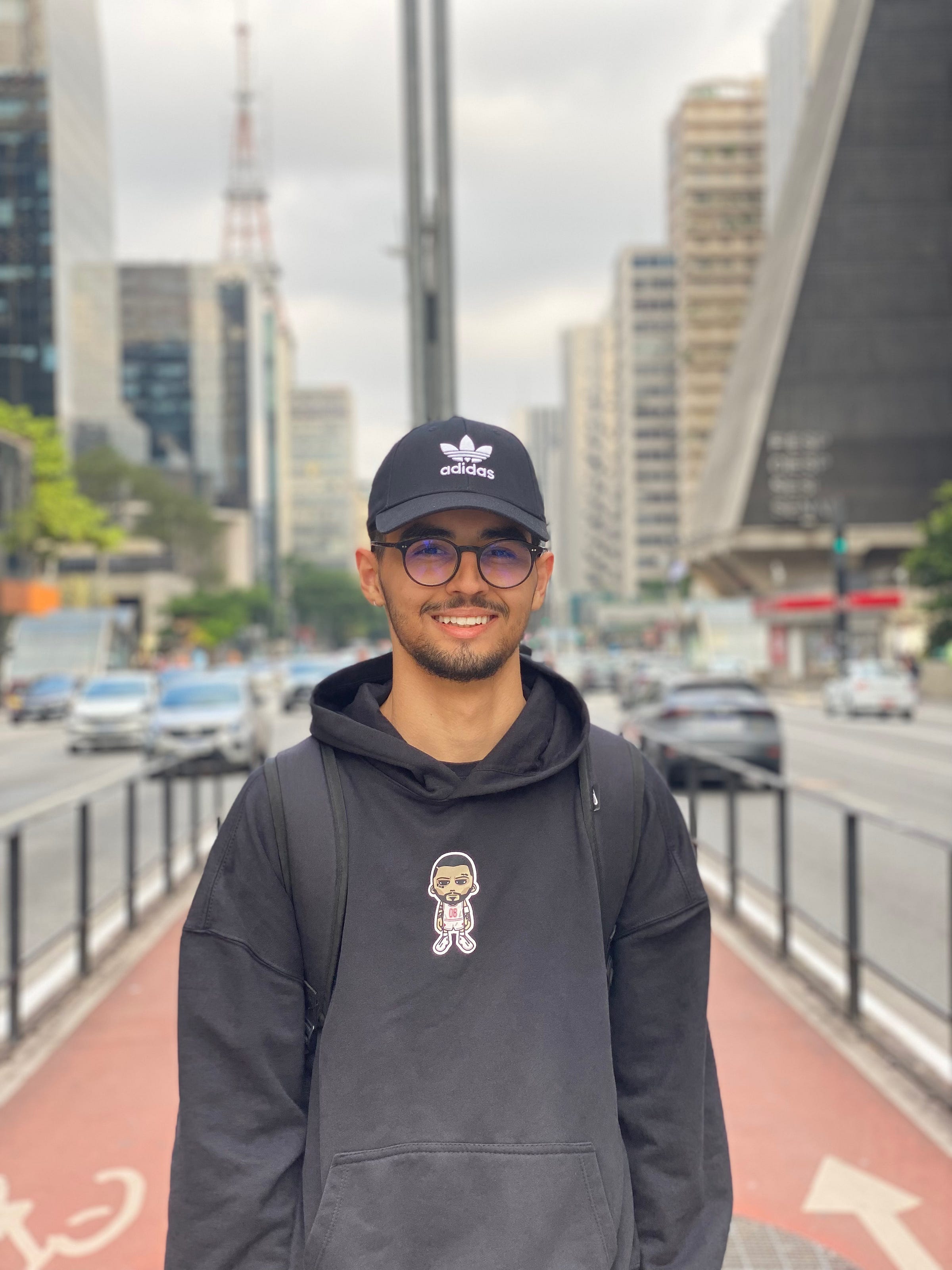 Nicolas Alan – Medium