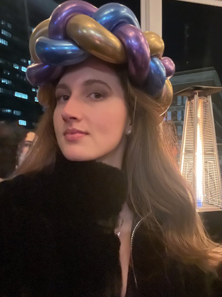 Leah Bee – Medium