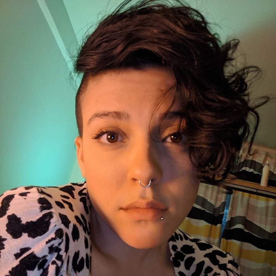 Alicia Fæ – Medium