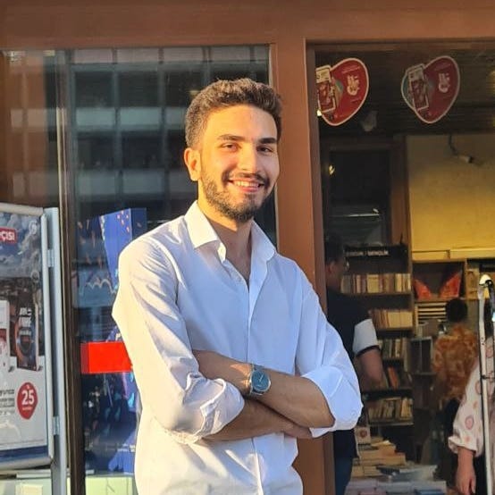 Ahmed Akta – Medium