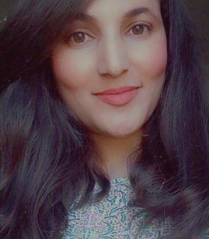 Salma Mzoughi – Medium