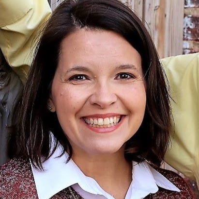 Steph Williams – Medium