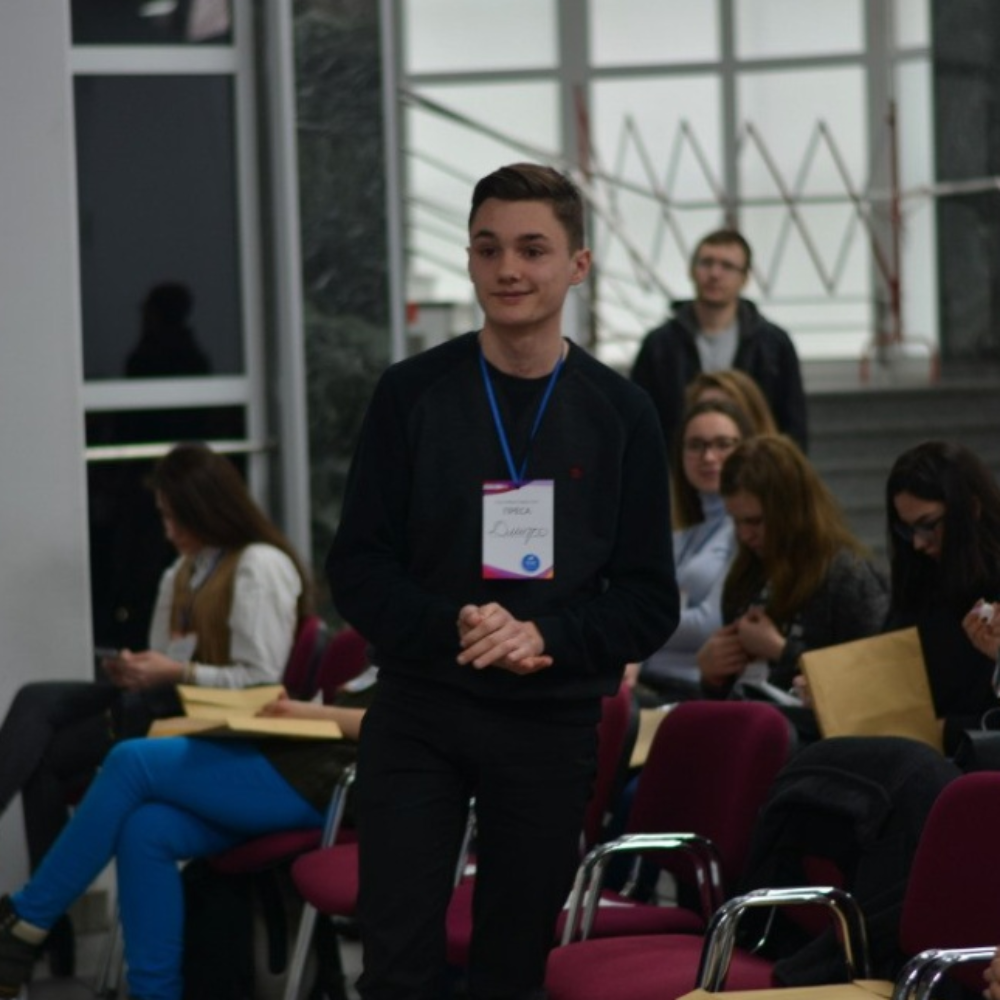 Dmytro Shuba – Medium