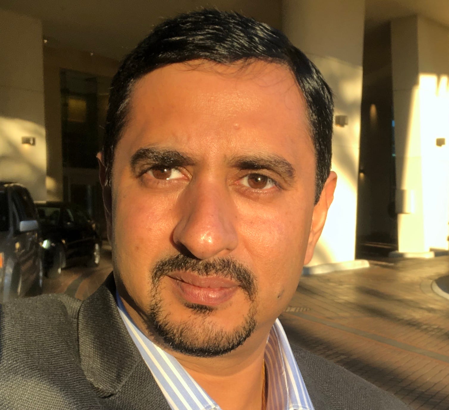 Amit Saxena – Medium