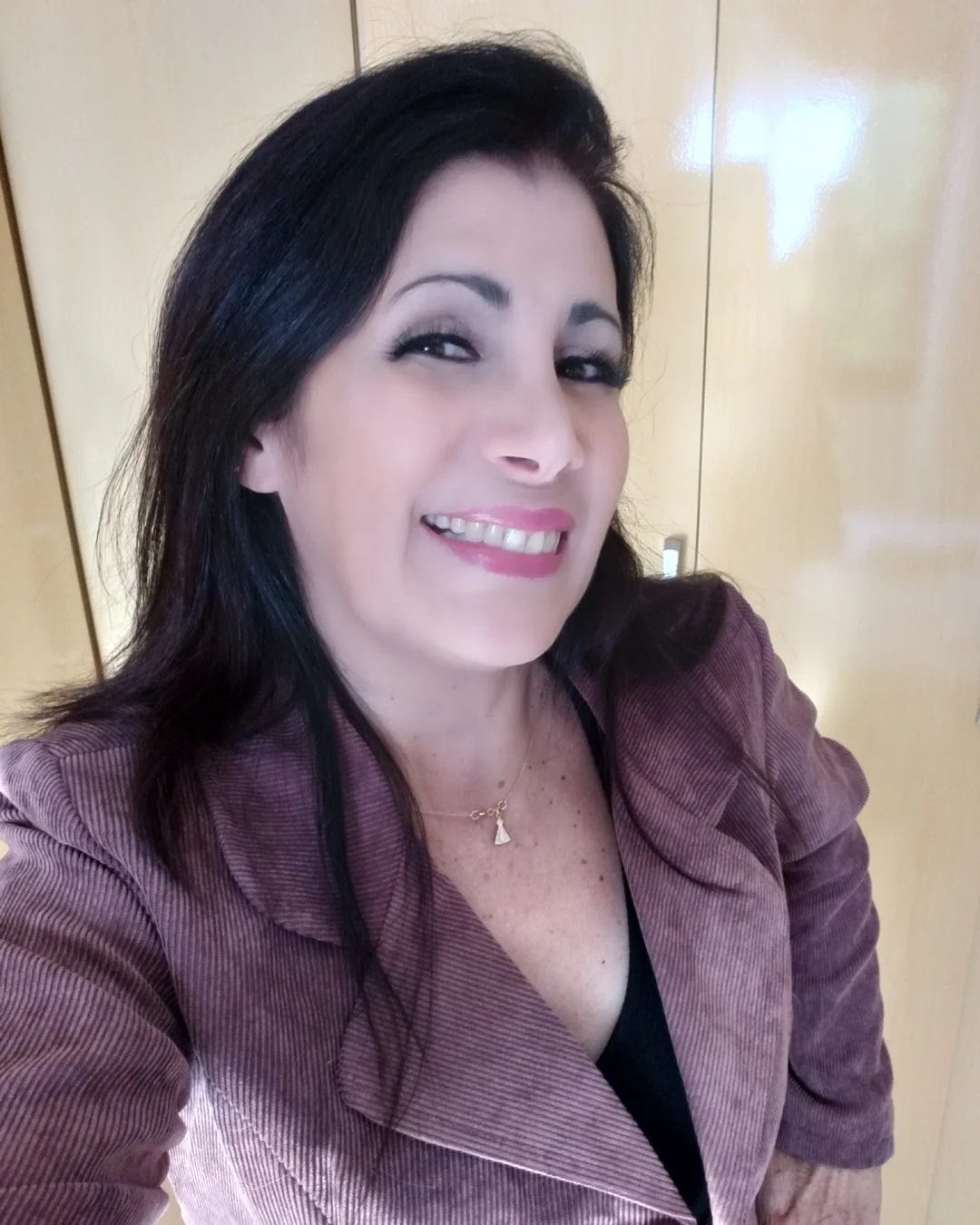 Maria Oliveira – Medium
