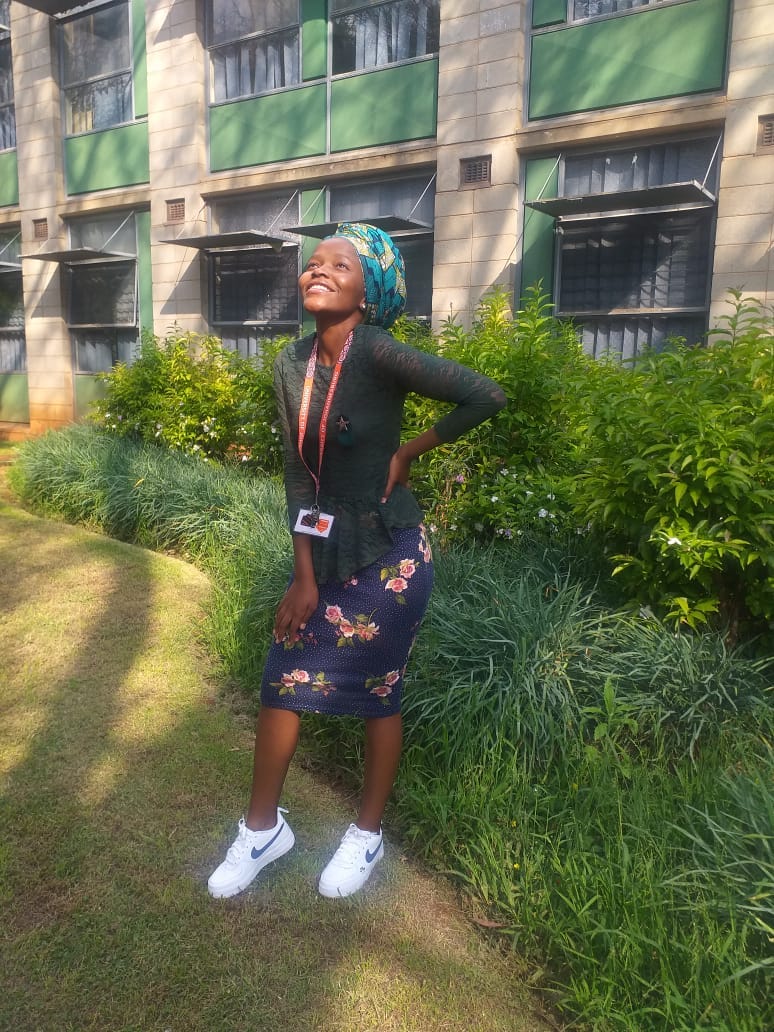 Amogelang Veronica Mafologela – Medium