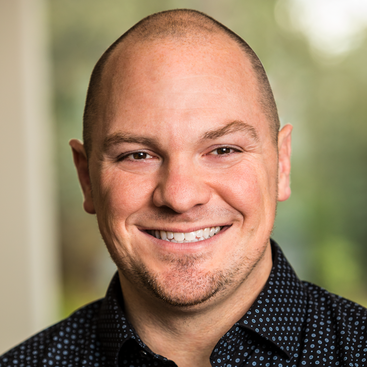 Tony Jackson – Medium
