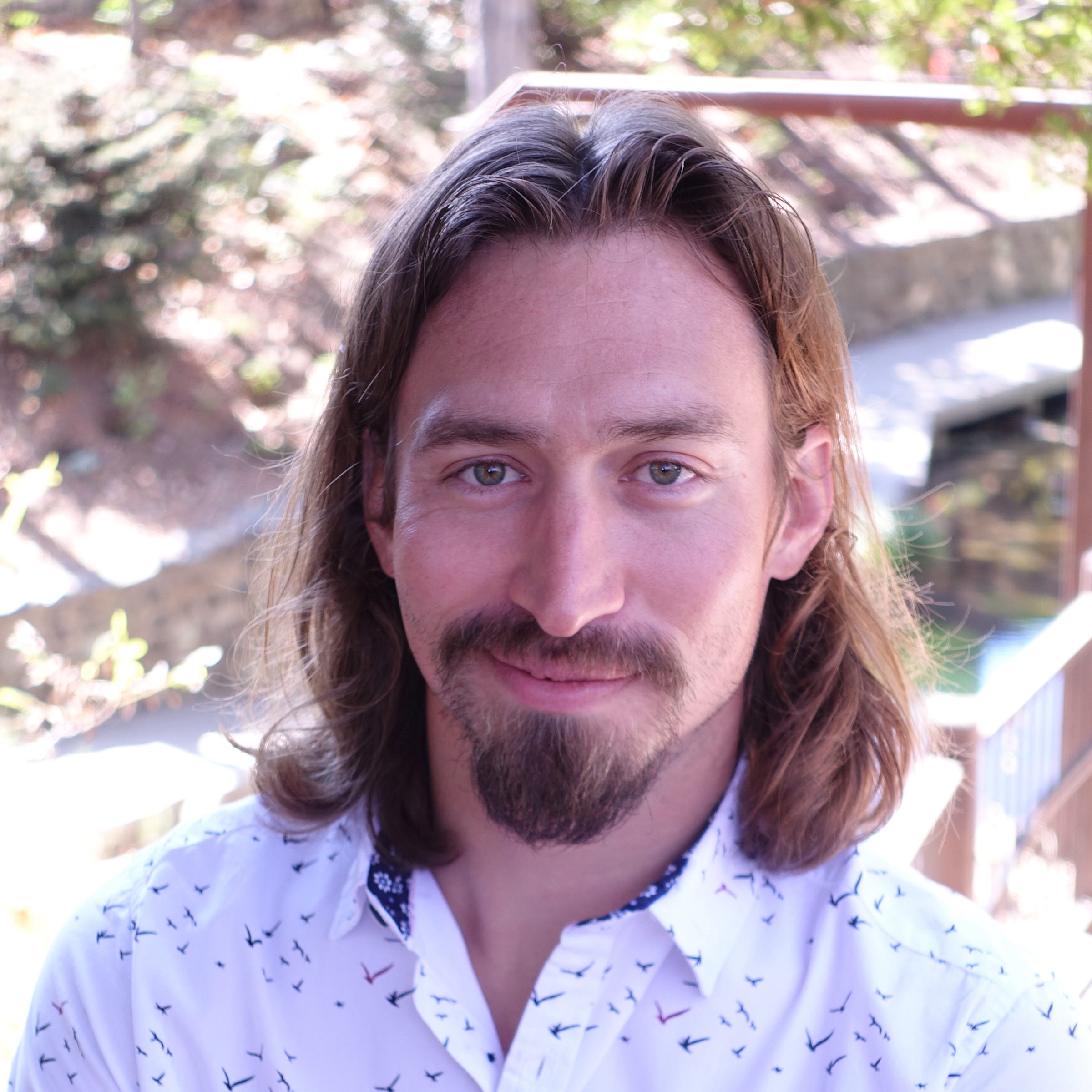 Jacob Luetzow – Medium