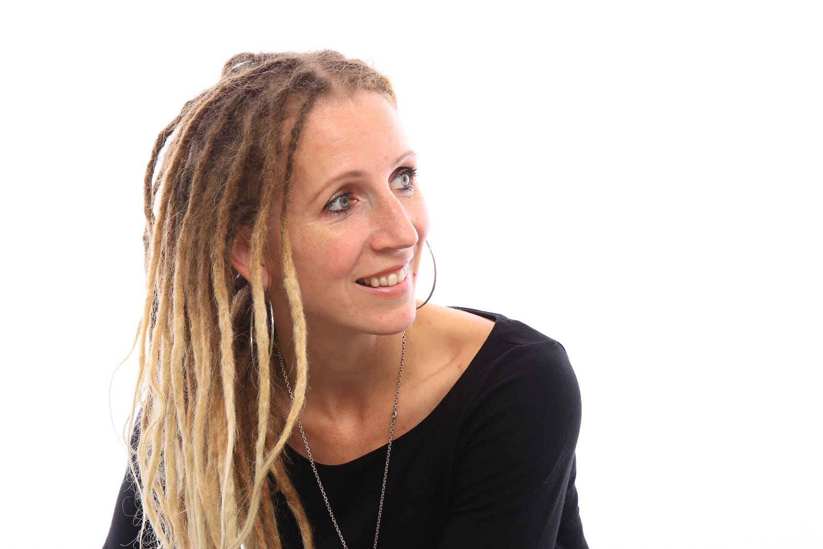 Kate Benediktsson – Medium