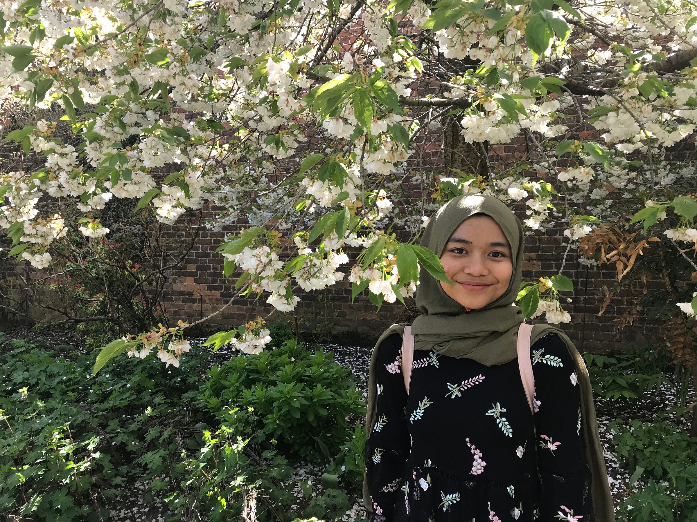 Ayu Fendy – Medium