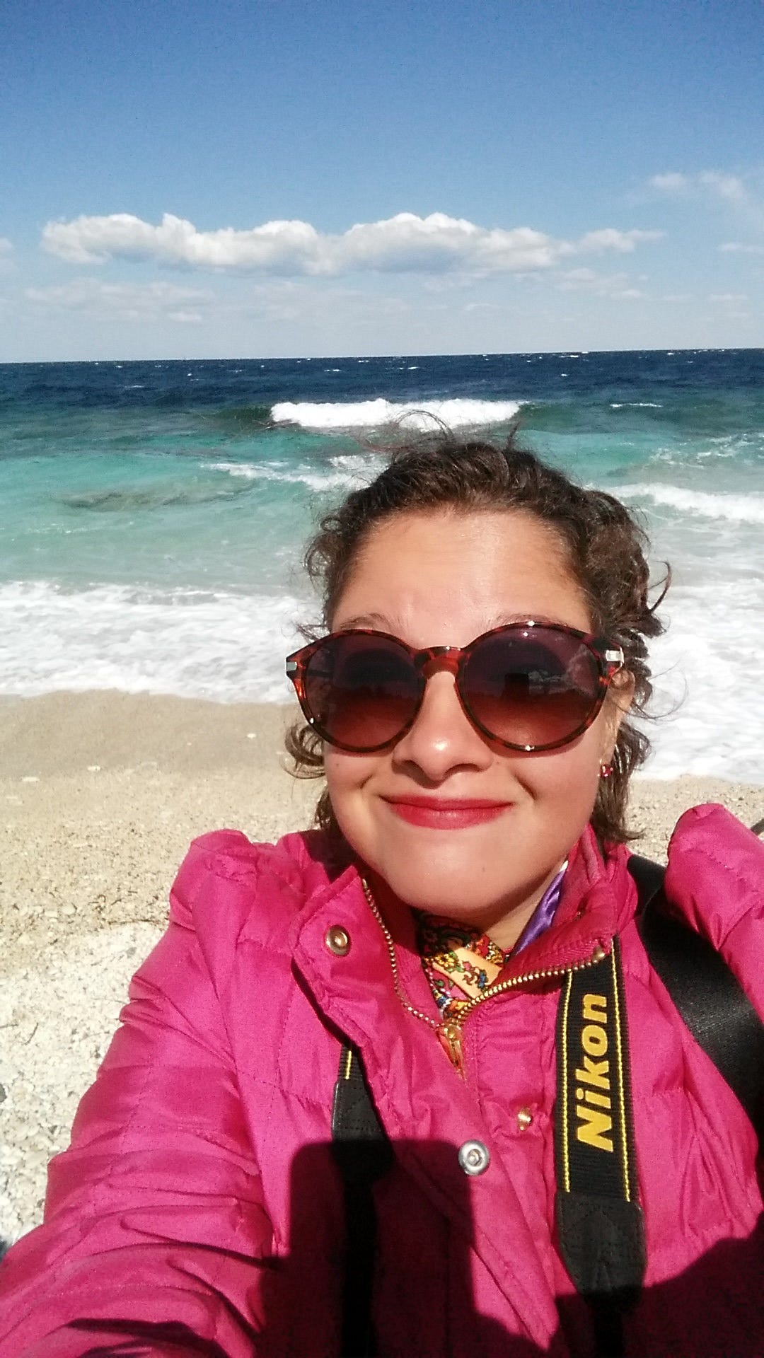 Amanda Roldan – Medium