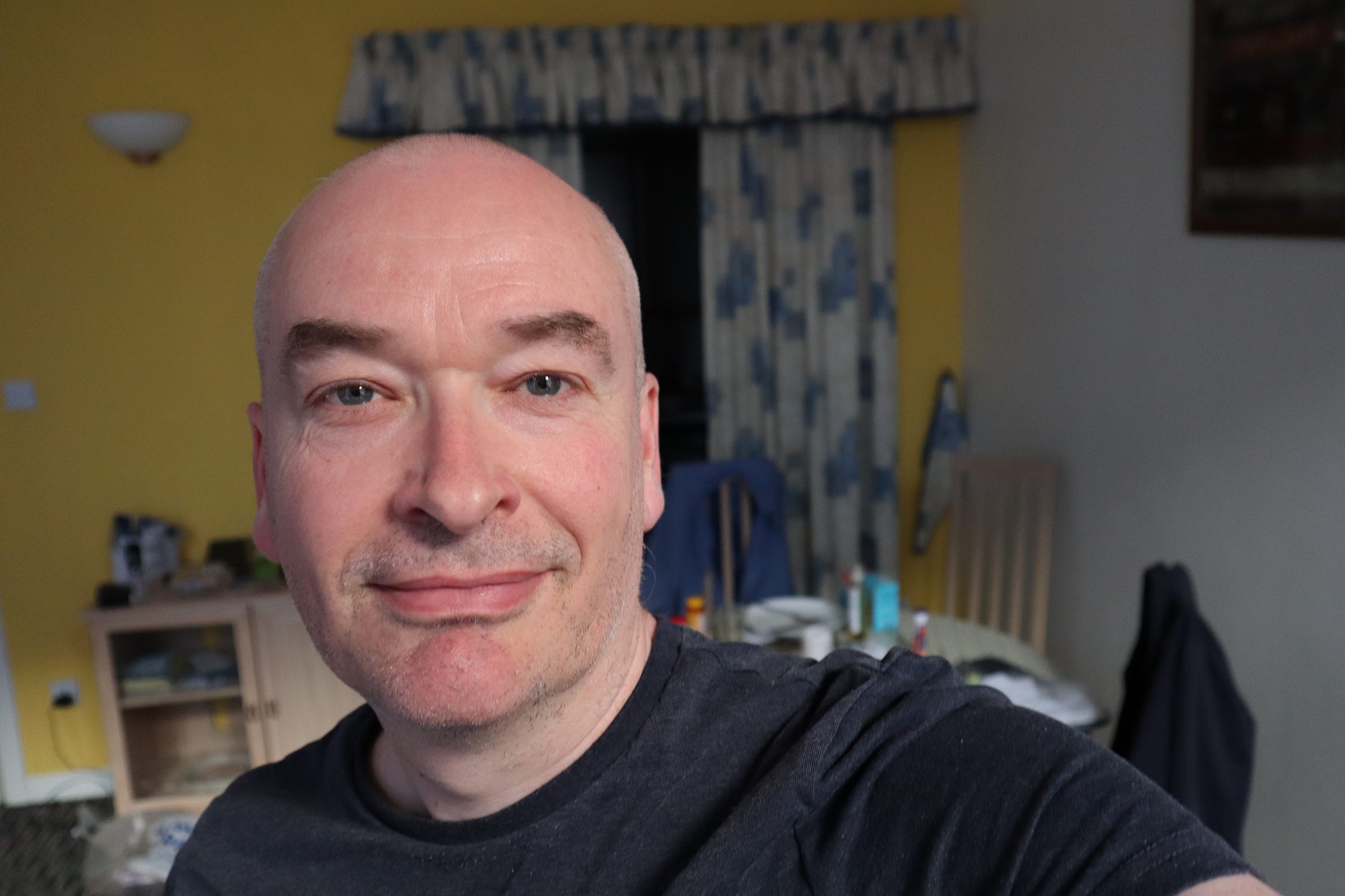 Alan R Nicol – Medium