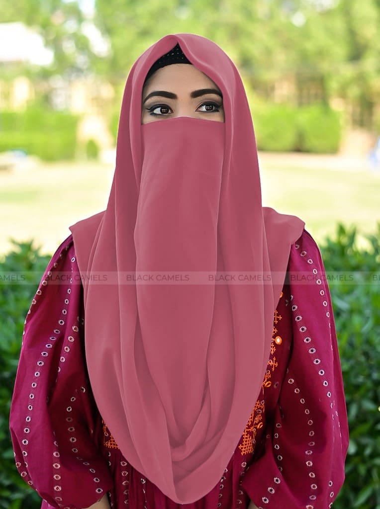 Maria Hanif – Medium