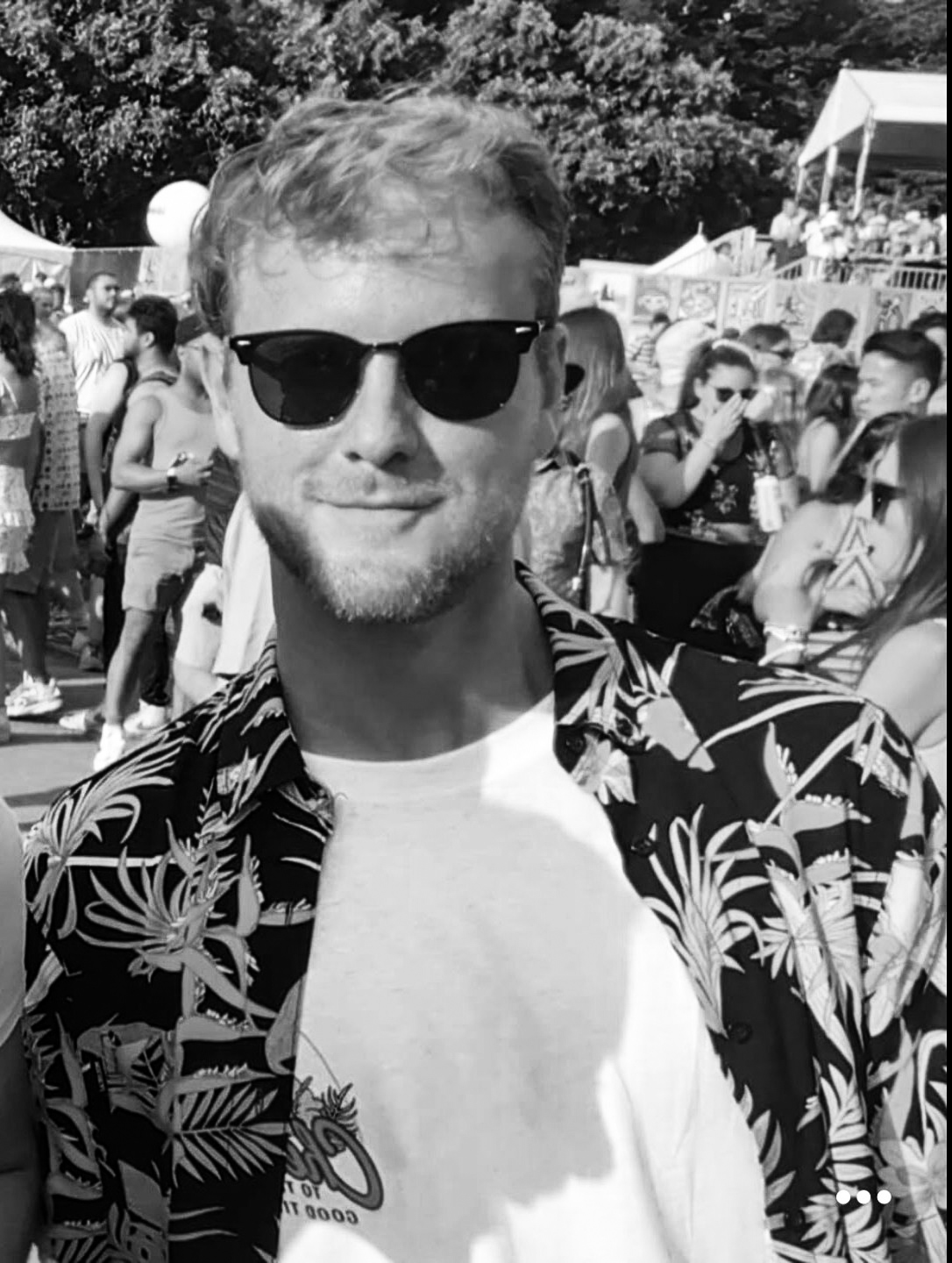 Matyis Kong – Medium