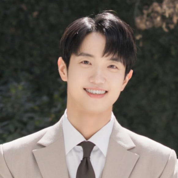 HyunJae Lee – Medium