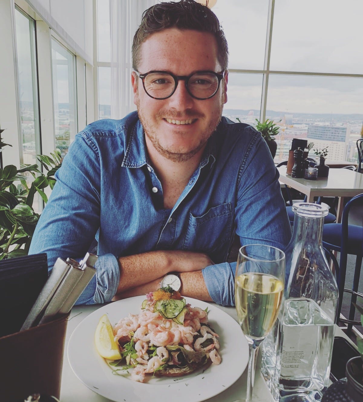 Nick Ashton – Medium