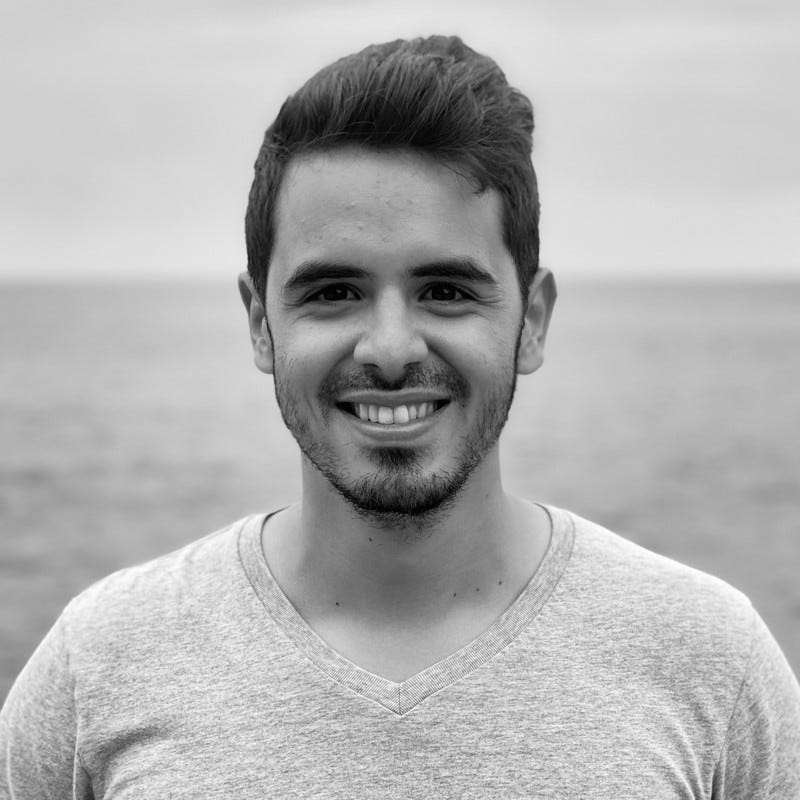 Jonathan Bernales – Medium