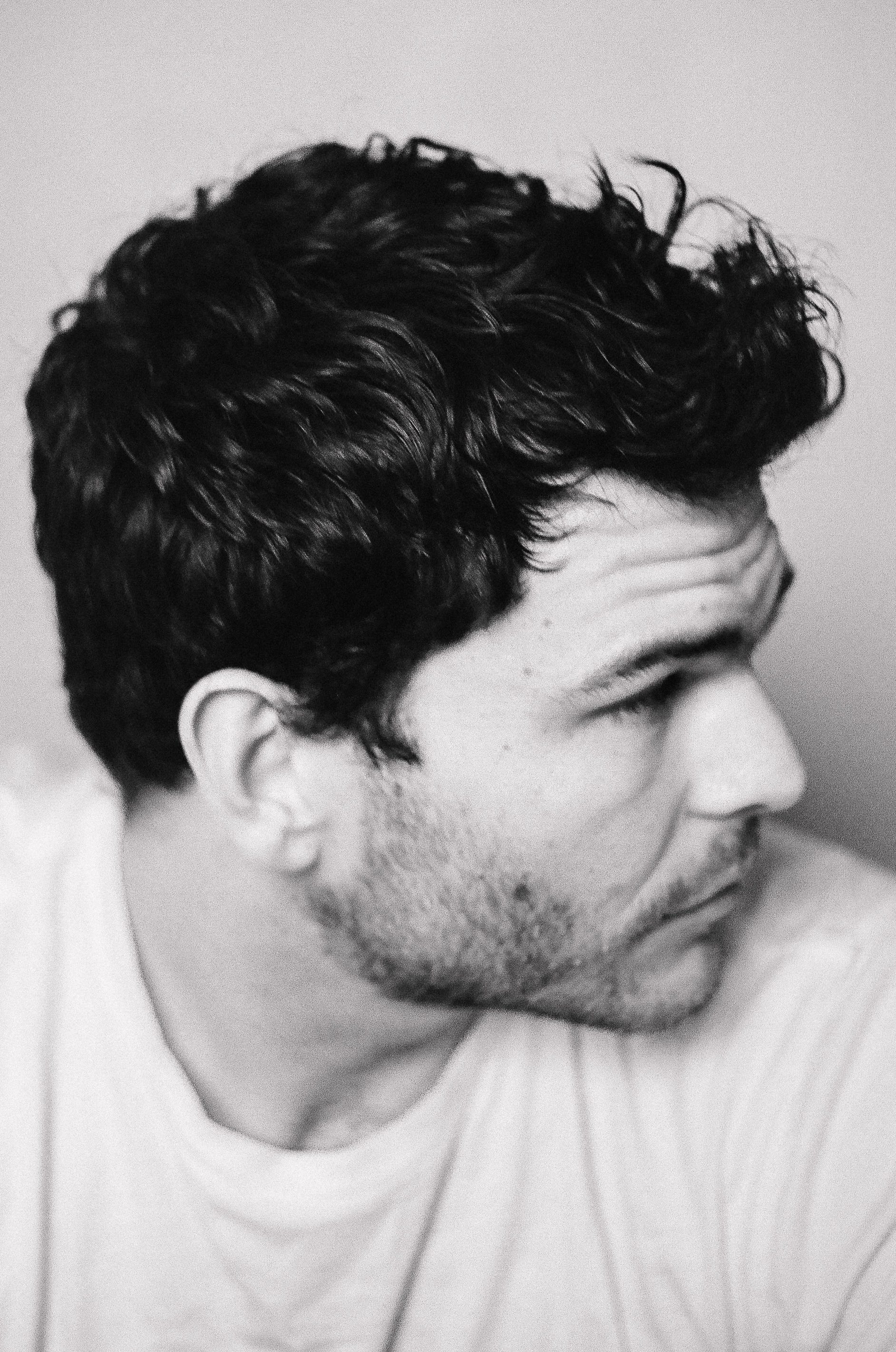 Josh Helman – Medium