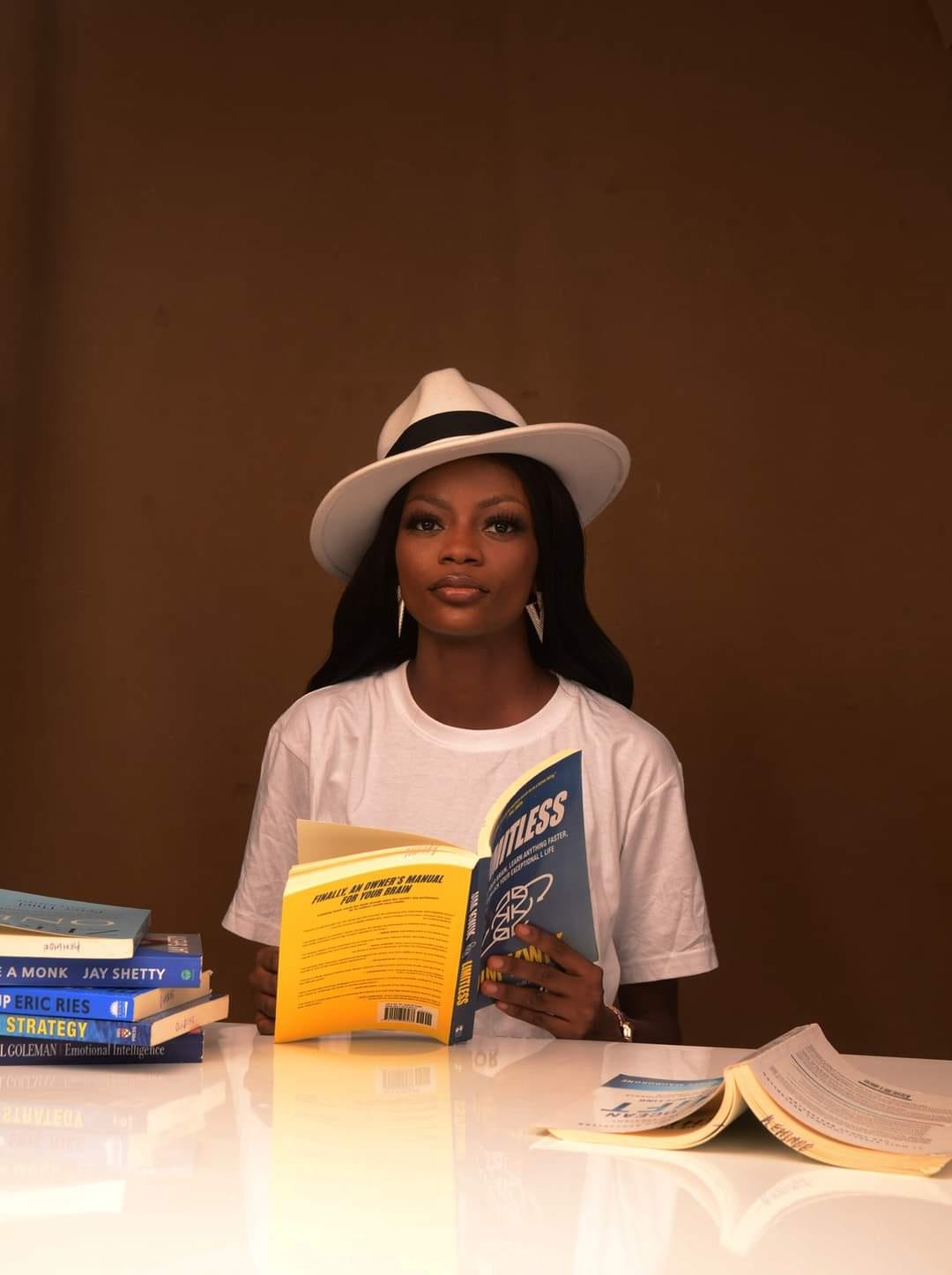 Olaseni Kehinde – Medium