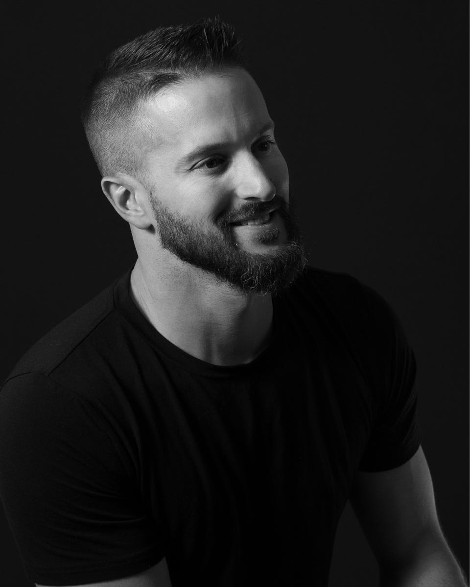 Cameron Whitt – Medium