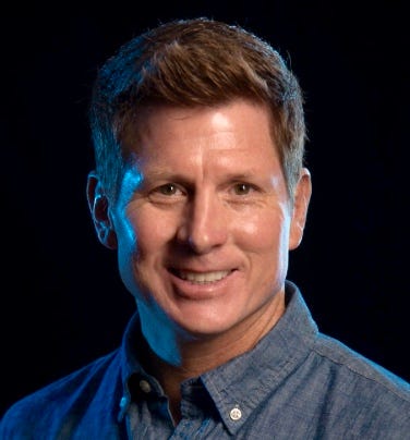 Dan Waters – Medium