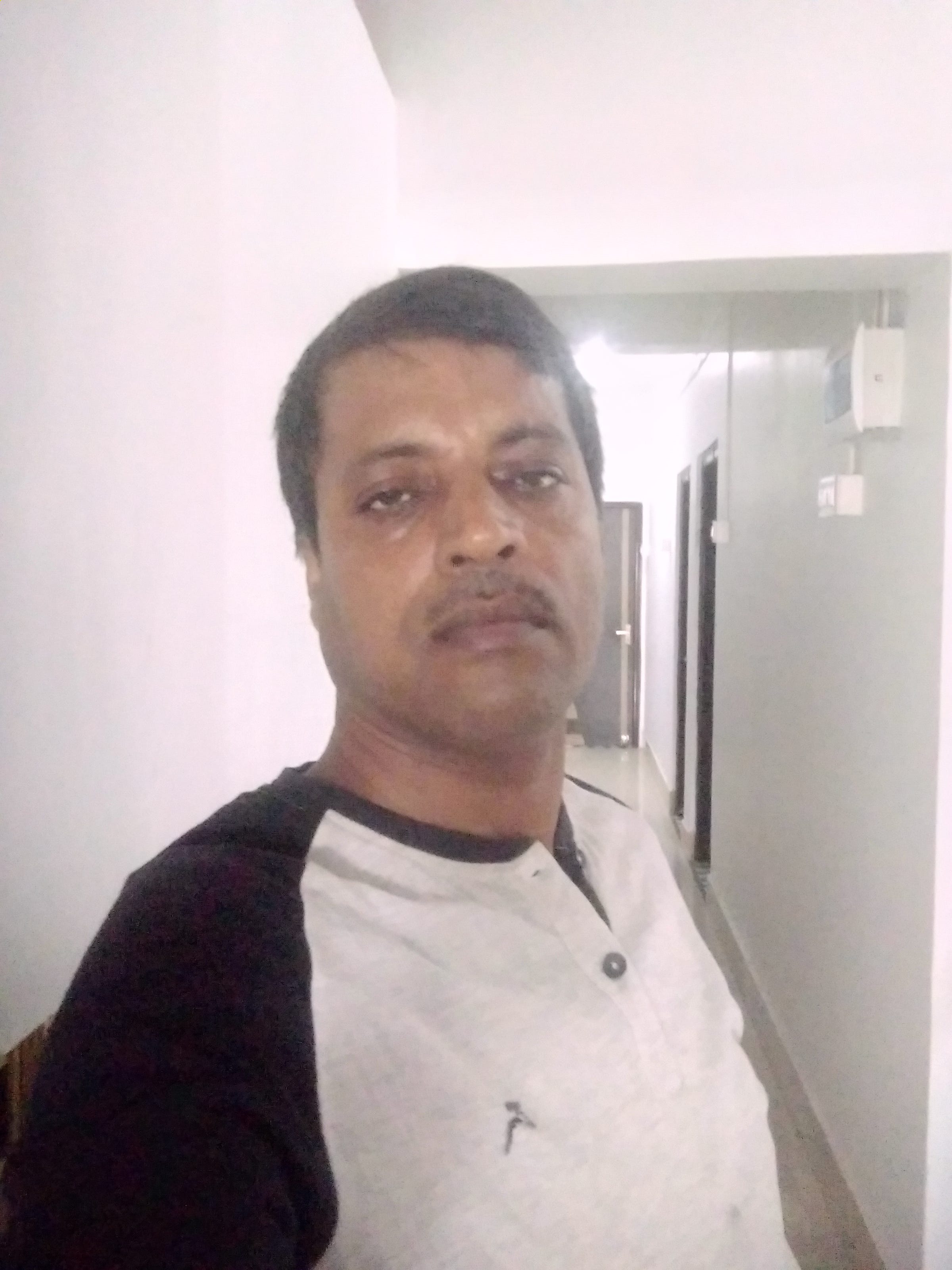 Sawmitra Sarkar – Medium