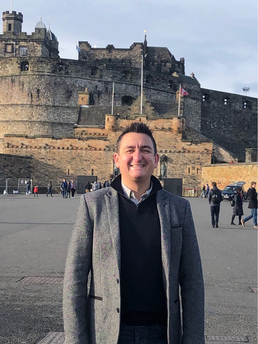 Alex Robertson – Medium