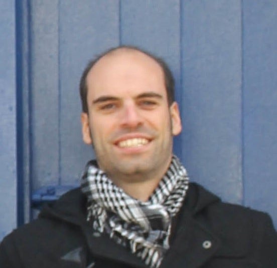 Claudio Costa – Medium