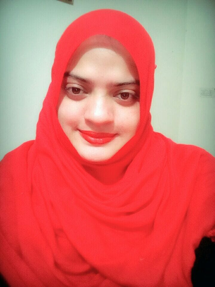 Tehreem Zauq – Medium