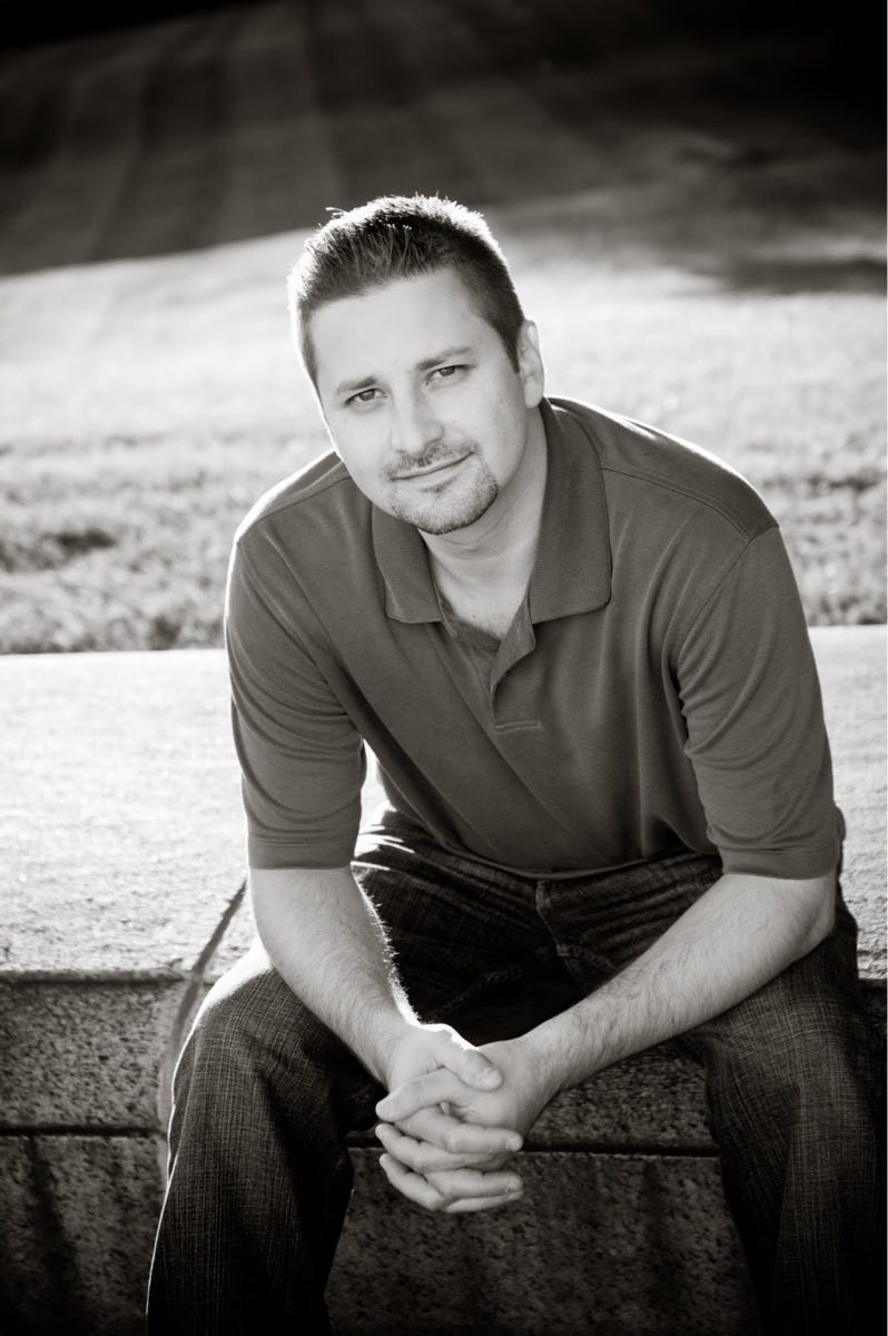 Zachary Linquist – Medium