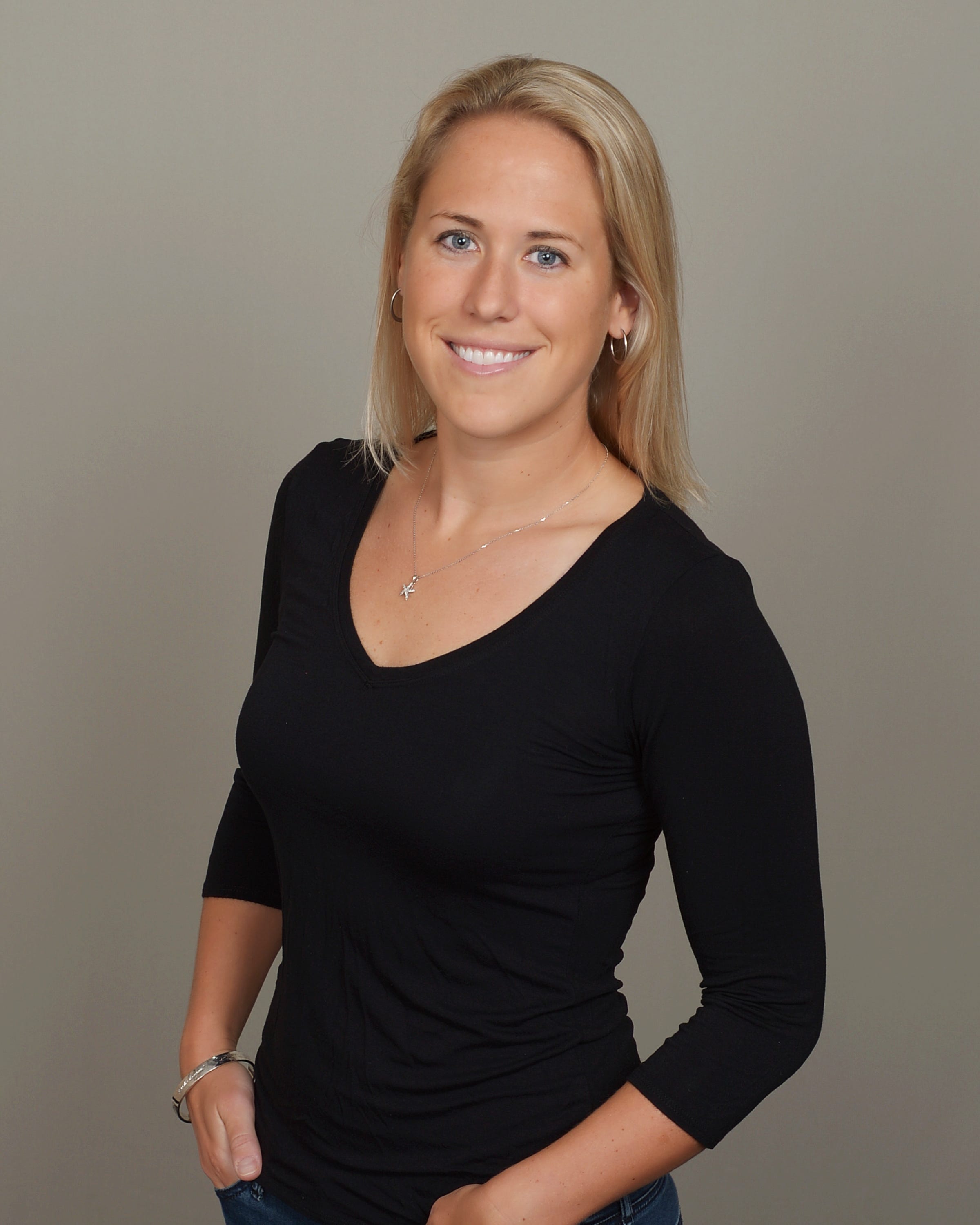 Laura Kunces, PhD, RD – Medium