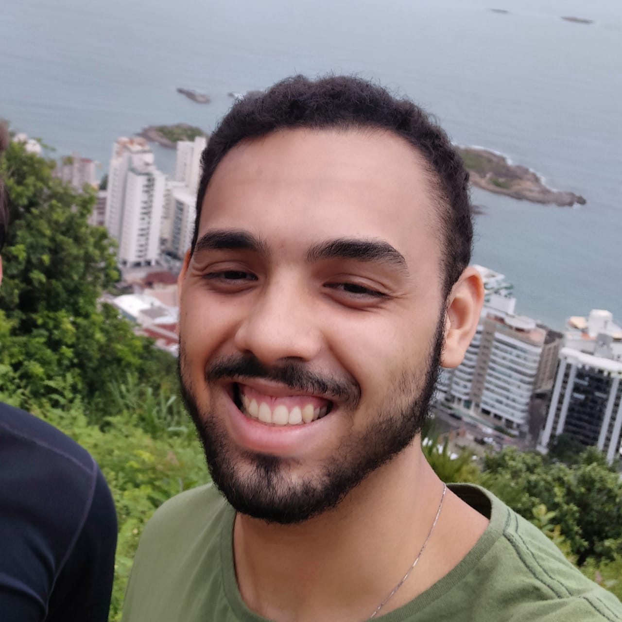 Guilherme Reis Mendes – Medium