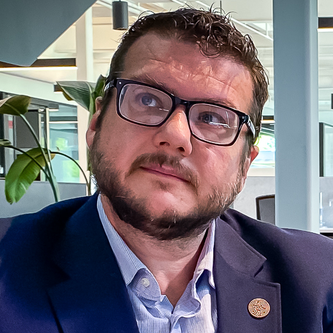 Eric Foster – Medium