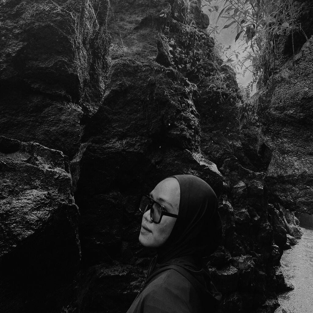 Prita Safa Ardelia – Medium