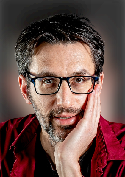 Amit Weiner – Medium