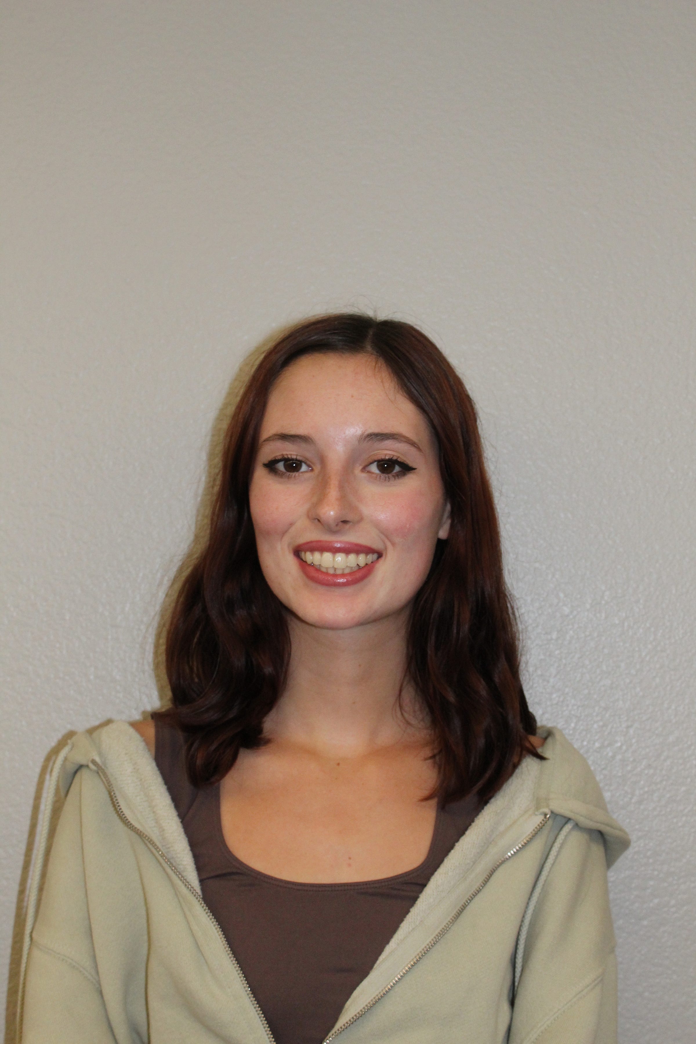 Ava Turner – Medium