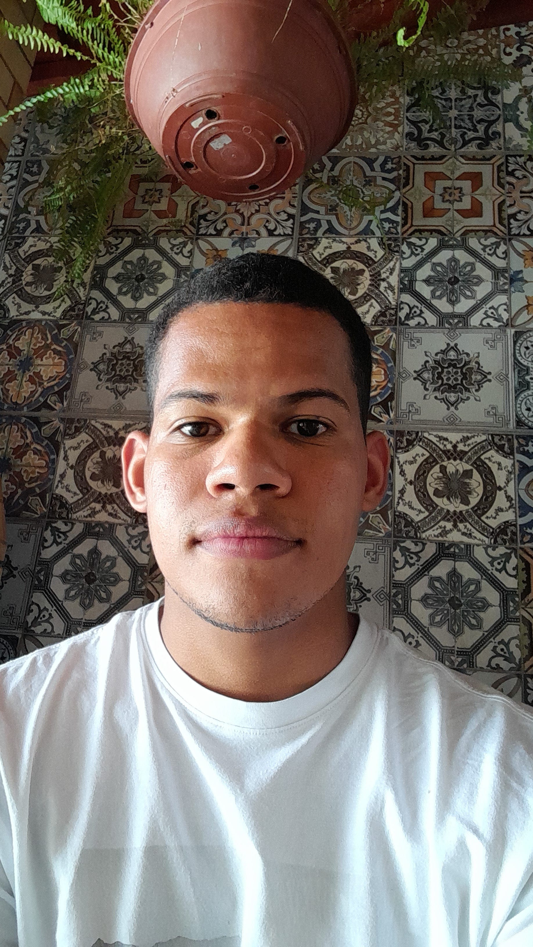 Hugo Batista – Medium