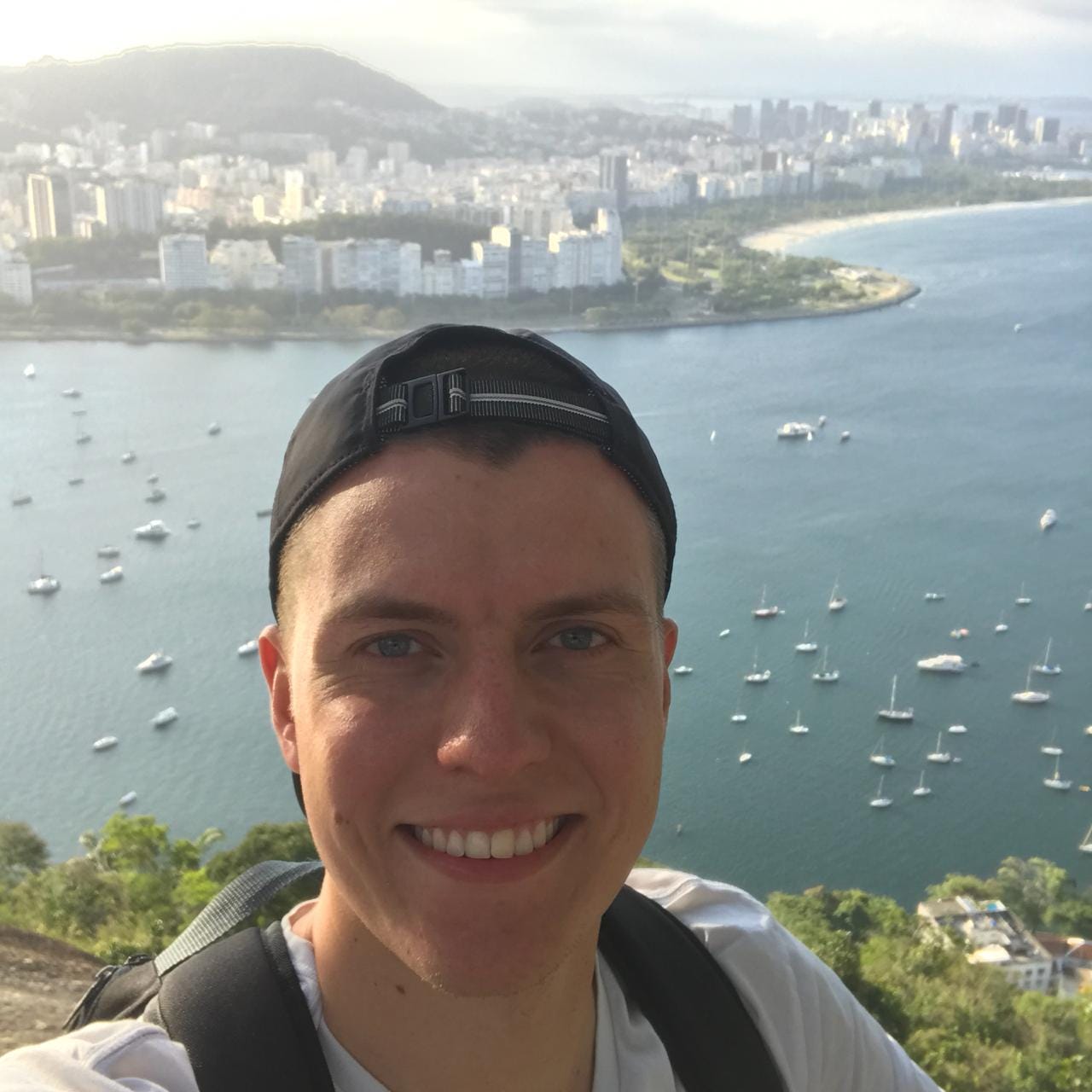 Cristóbal Grinbergs – Medium