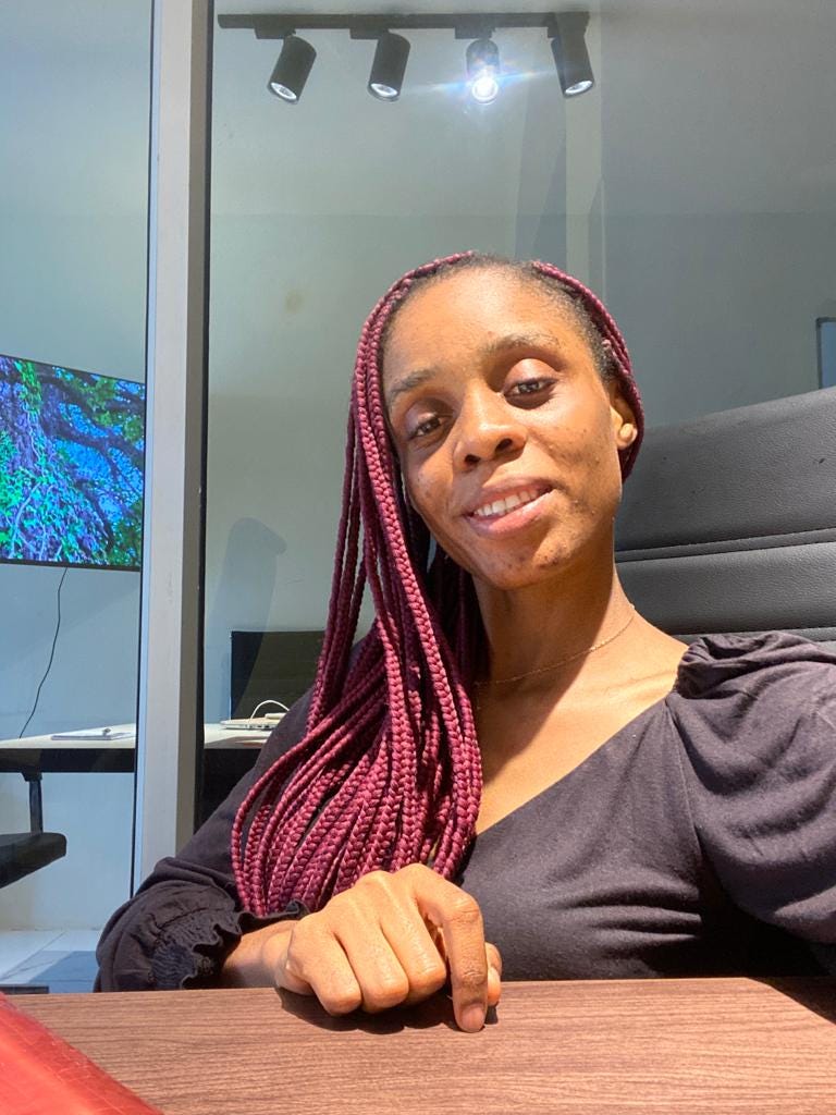 Licia Obe – Medium